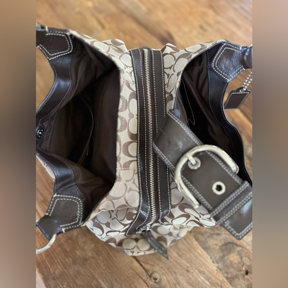 Coach | Bags | Coach Signature Soho Lynn Hobobag | Poshmark